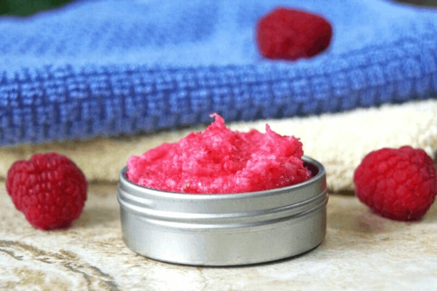 Raspberry Sugar Scrub for Lips - Turning the Clock Back