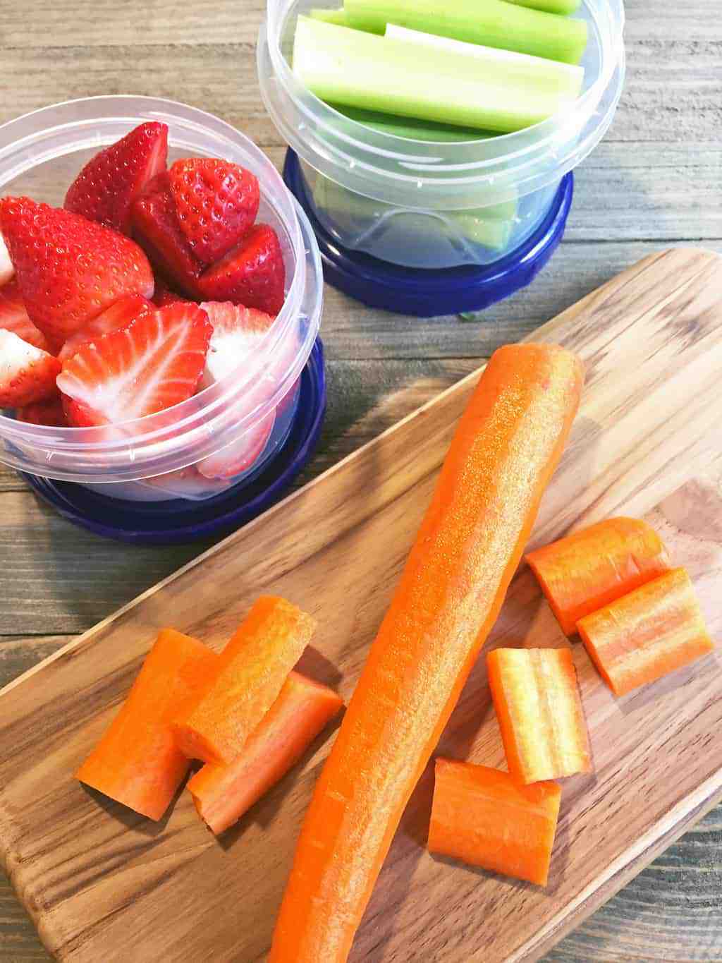 Making Smarter Snack Choices and a Strawberry Smoothie Bowl Recipe